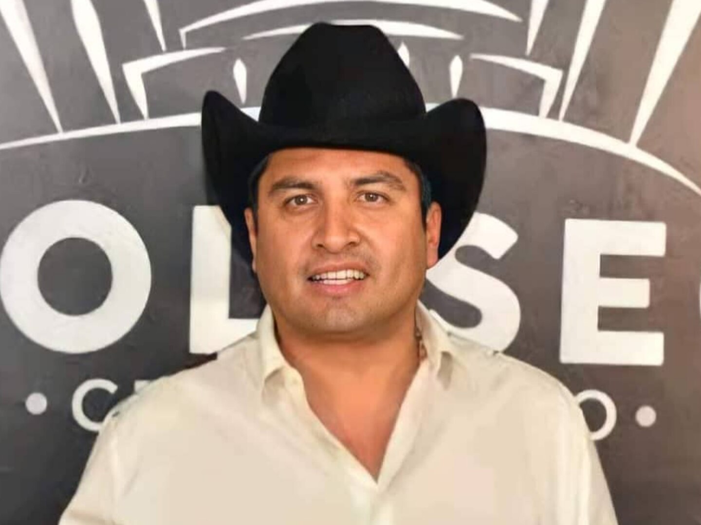 ¿Cuánto cobra Julión por presentación?