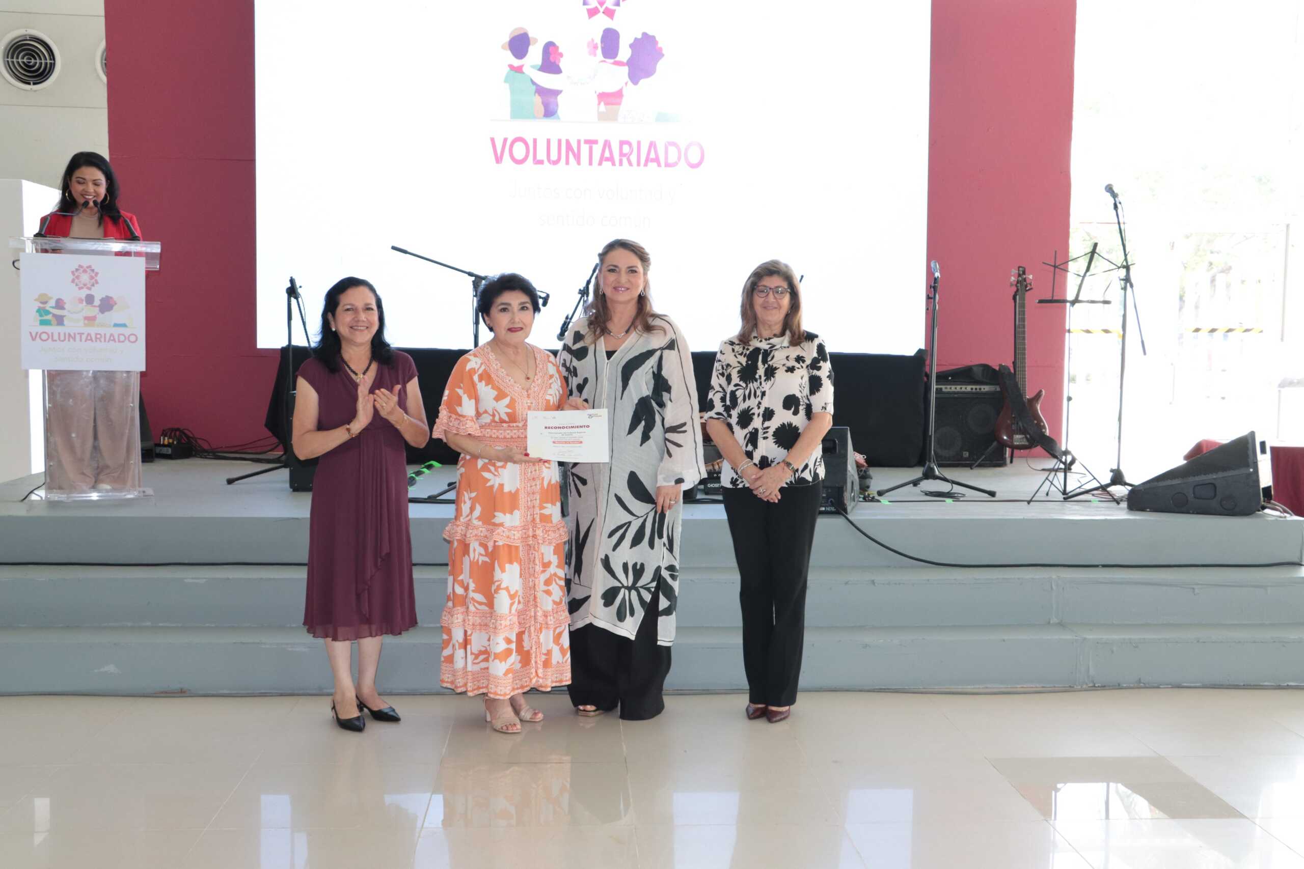 Reconoce Guadalupe Castro compromiso de Voluntariados por su apoyo a ...