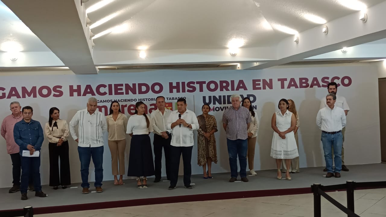 Javier May Rodríguez presenta a su equipo de campaña