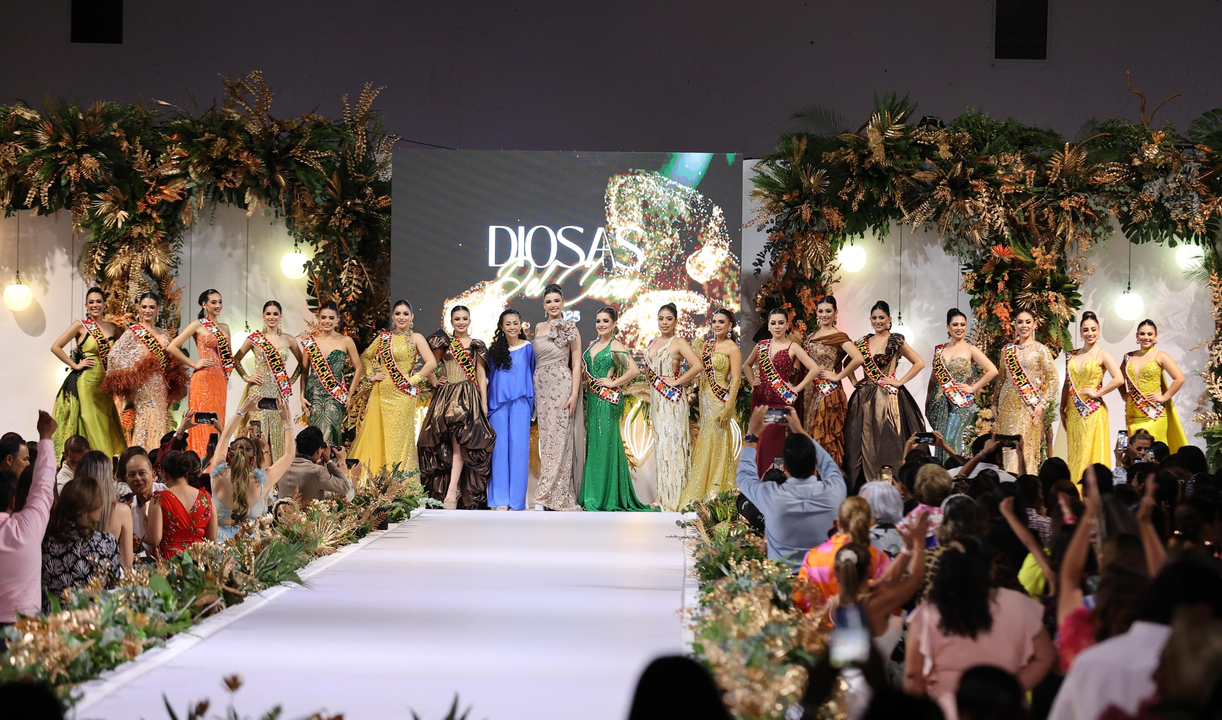 Derroche de elegancia, belleza y creatividad se vivió en el Desfile de ...